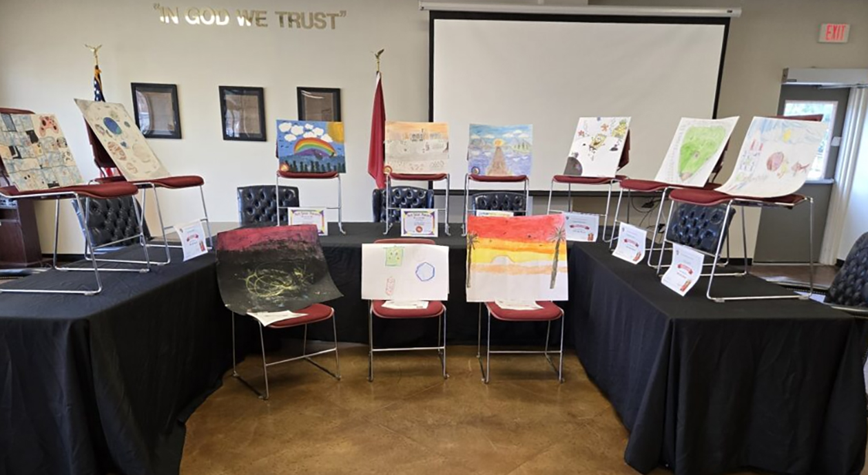 Whiteville Recognizes Four Winners in Art Contest - Hatchie Press