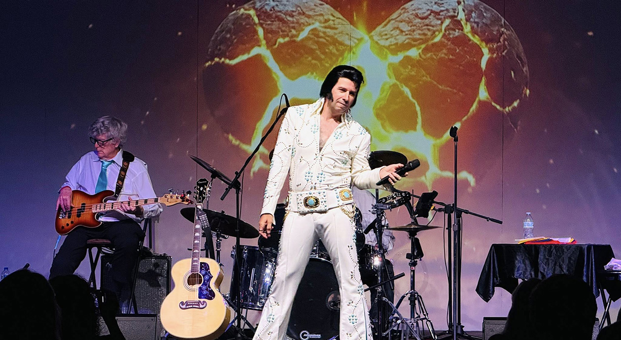 Brian Lee Howell as Elvis Returned to Arts Center for Another Memorable ...